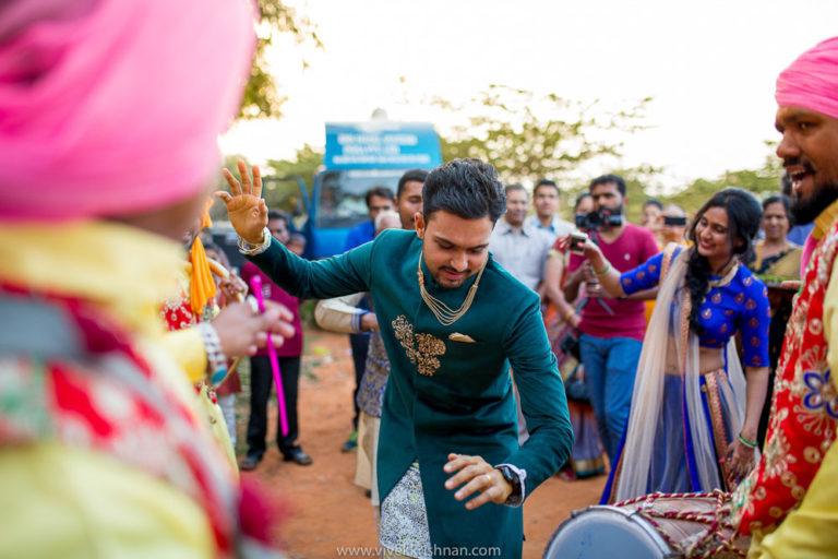 Neha & Anand - Vivek Krishnan